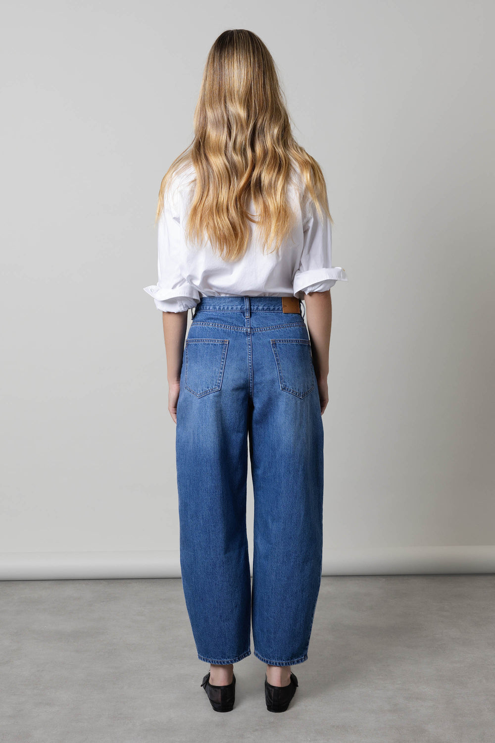 Shop Montreal Barrel Leg Jean (Mid Wash) | Max