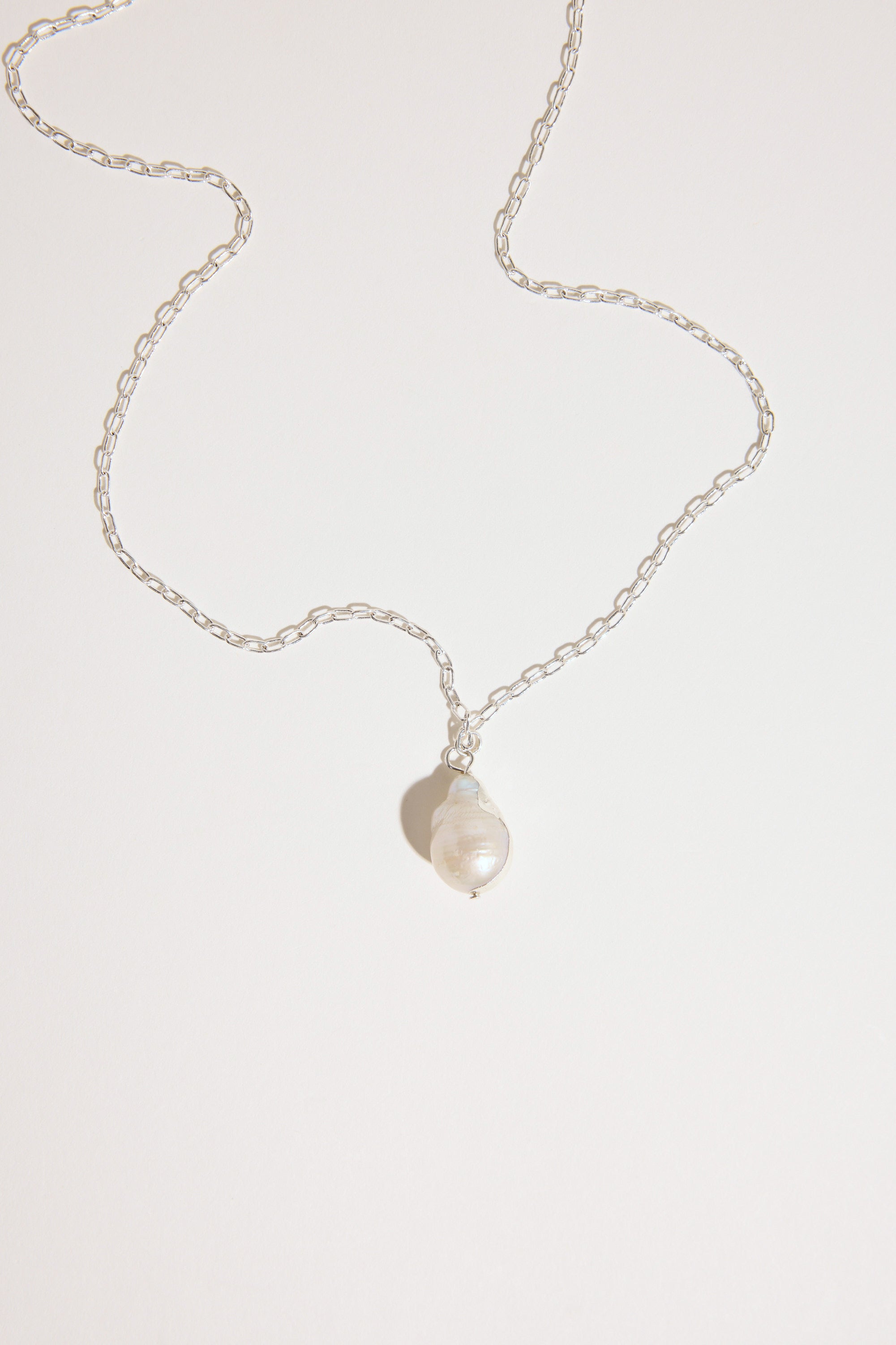 Shop Bela Sonder Malaya Necklace (Silver/Pearl) | Bela Sonder – Max