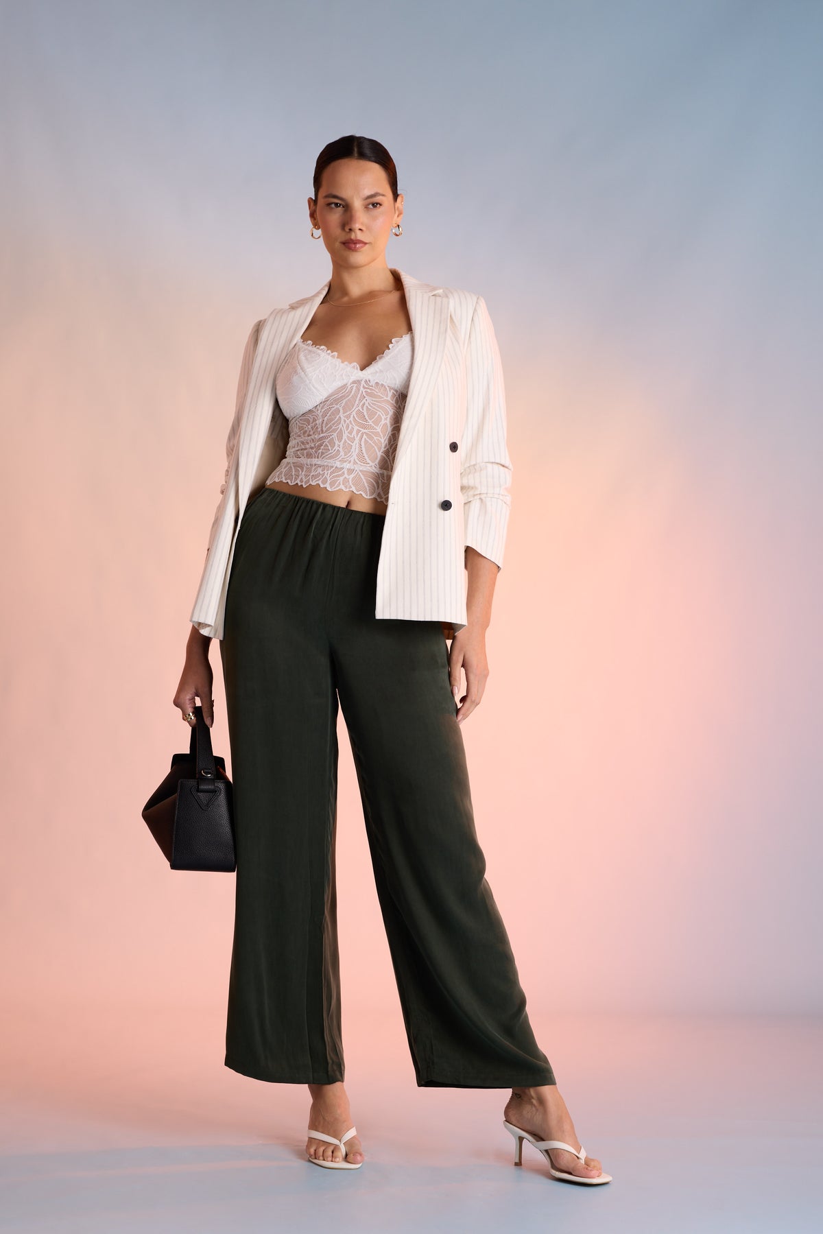 Shop Eliza Wide Leg Pant (Evergreen) | Max