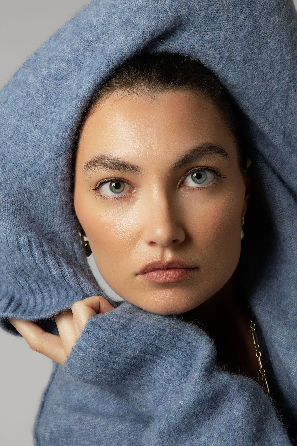 Shop The Luxe Whisper Relaxed V Neck (Denim Marle) | Max